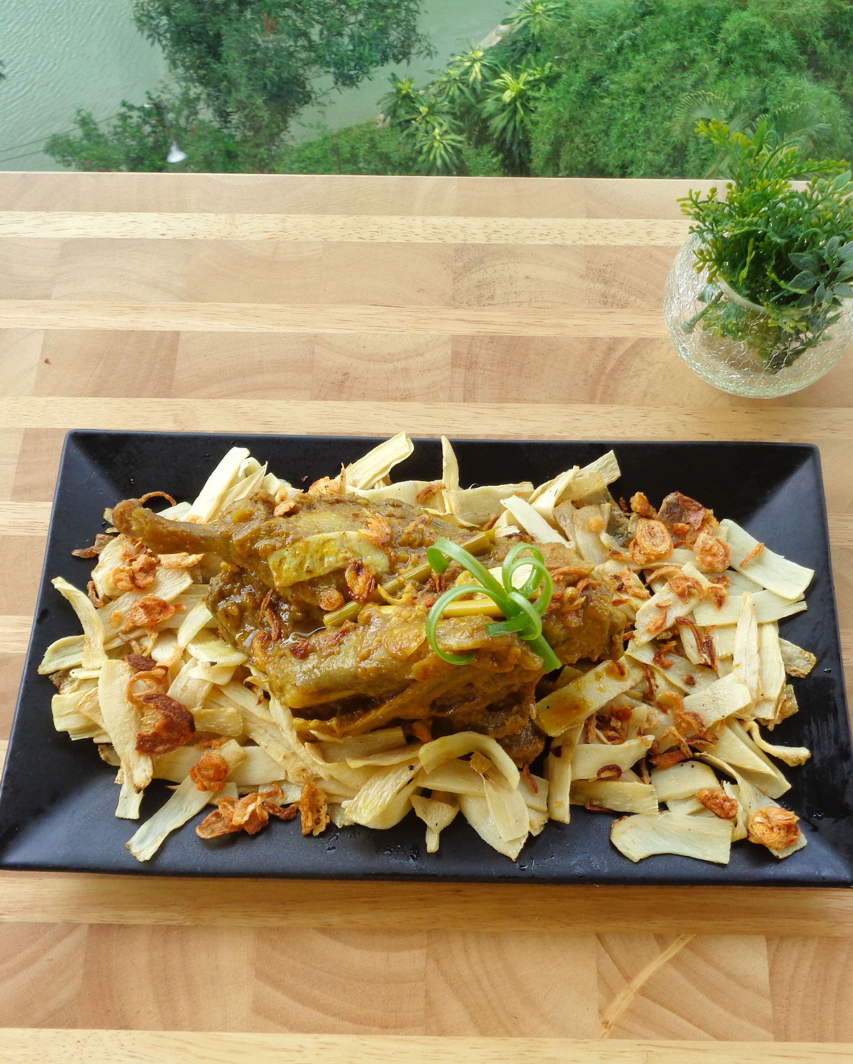 AASH BASH – Life On A Plate